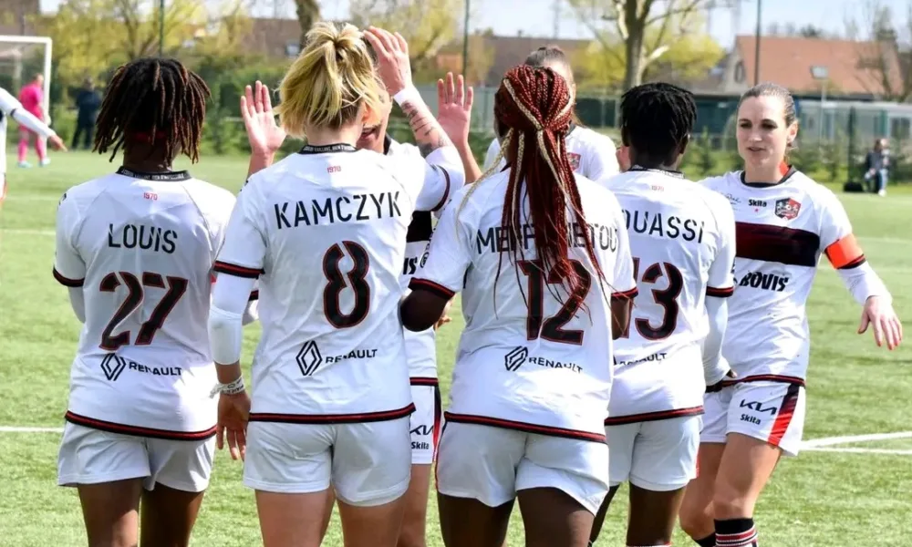 Foot- D1 Arkema : Batcheba Louis décisive avec le FC Fleury! - Haïti ...